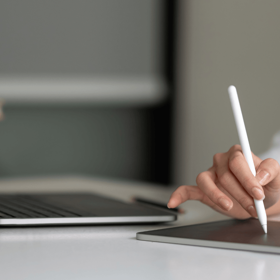 Buy Refurbished Styluses - Affordable and Quality | Reboot IT